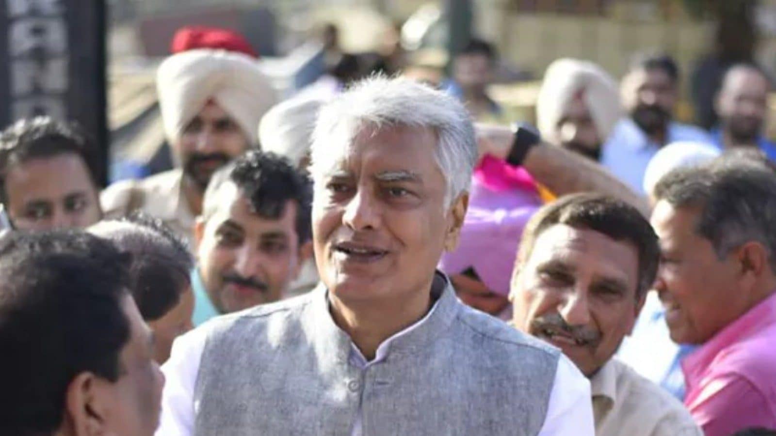 Hours After Dropping Congress from Twitter Handle, Party's Ex-Punjab ...