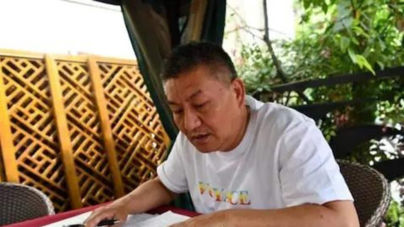 Chasing His Dream College, 55-Year-Old Chinese Man Takes Entrance Exam ...