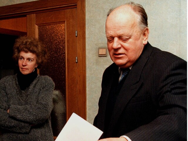 Belarus: Stanislau Shushkevich, Post-Soviet Leader and Lukashenko ...