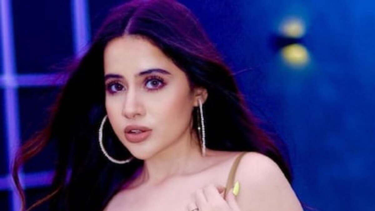 Urfi Javed Changes Her Name To 'Uorfi', Asks All To Be 'Mindful While ...