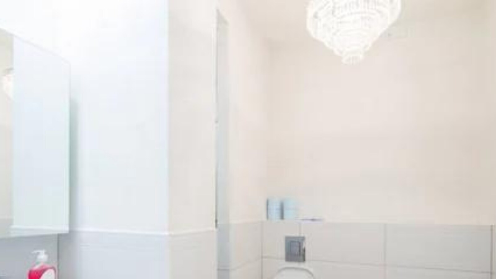 Does it Get Humid in Your Washroom After You Take a Shower? Here's What ...