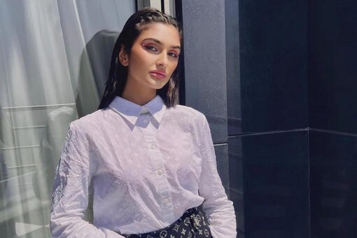 Javed Jaffrey’s Daughter Alaviaa Jaffrey Dresses Head-To-Toe In Louis ...