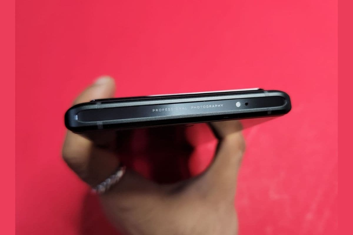 Vivo X80 Pro In Photos: Large Camera Module Dominates Back Panel - News18