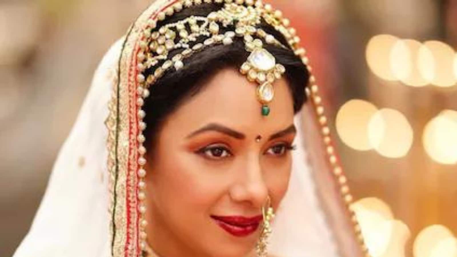 Rupali Ganguli Aka Anupamaa Is The Highest Paid Indian TV Actress ...