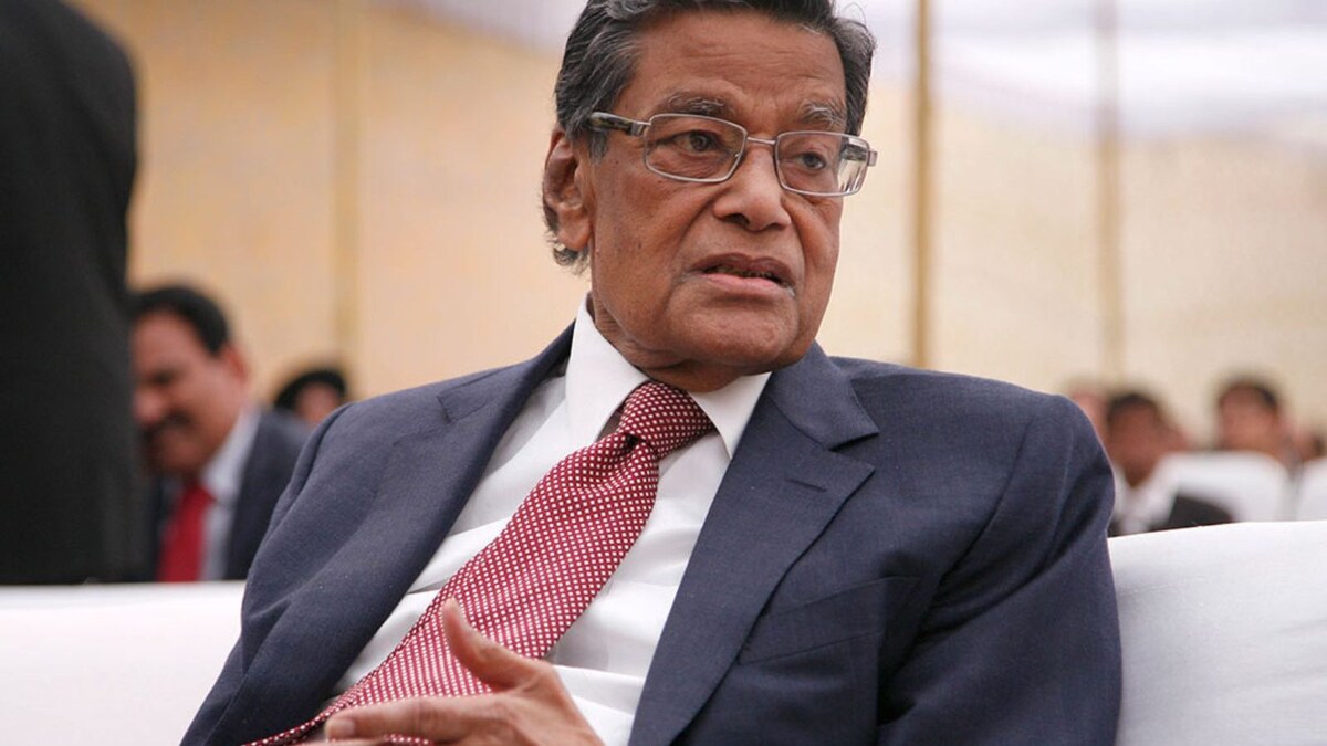Centre Reappoints 91-year-old KK Venugopal as Attorney General for 3 ...