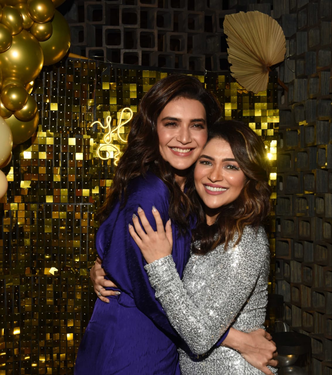 Ridhima Pandit Celebrates Birthday with Ekta Kapoor, Raveena Tandon ...