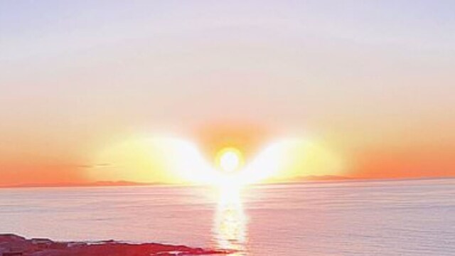 Scotland Photographer Captures the Sun in an 'Angel' Avatar in this ...