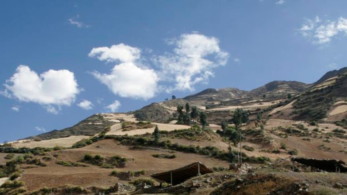 Archaeologists Discover Passageways in 3,000-year-old Peruvian Temple ...