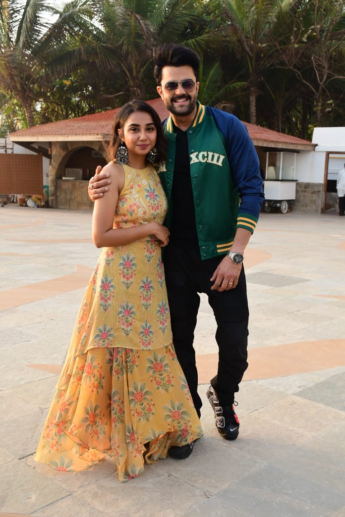 Ranbir Kapoor, Malaika Arora, Kiara Advani, Arjun Kapoor, Varun Dhawan ...