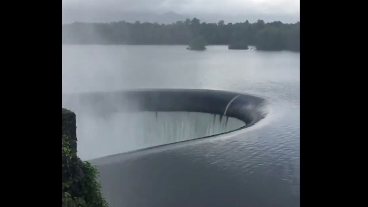 Goa's Salaulim Dam With 140-foot-deep Magical Spillway is Right Out of ...