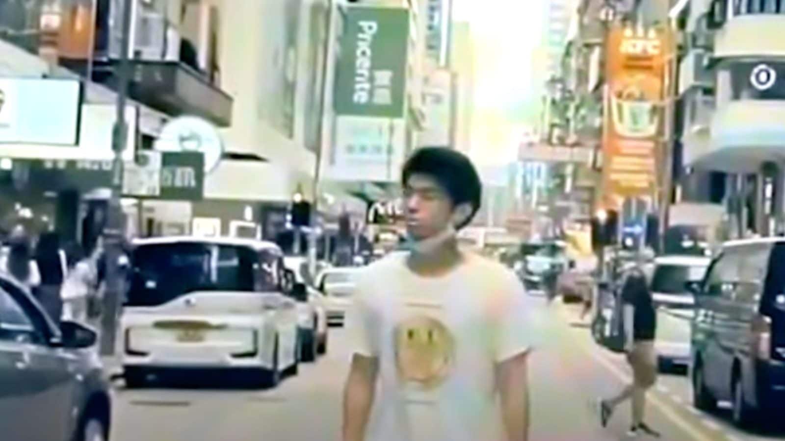 Insurance Scam Fail? Hong Kong Pedestrian Fakes Car Accident, Caught on ...