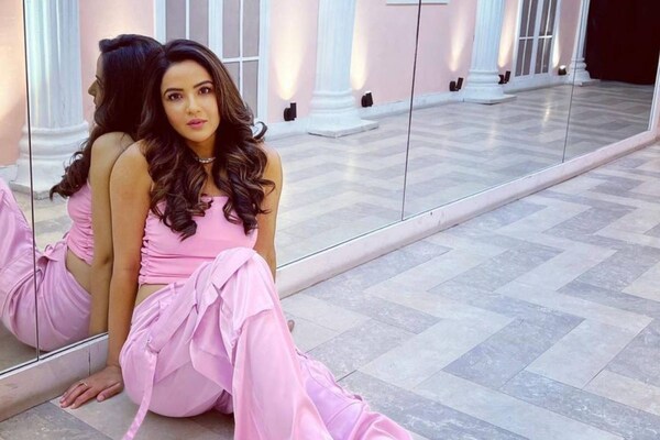 Jasmin Bhasin News: Latest Jasmin Bhasin News and Updates at News18