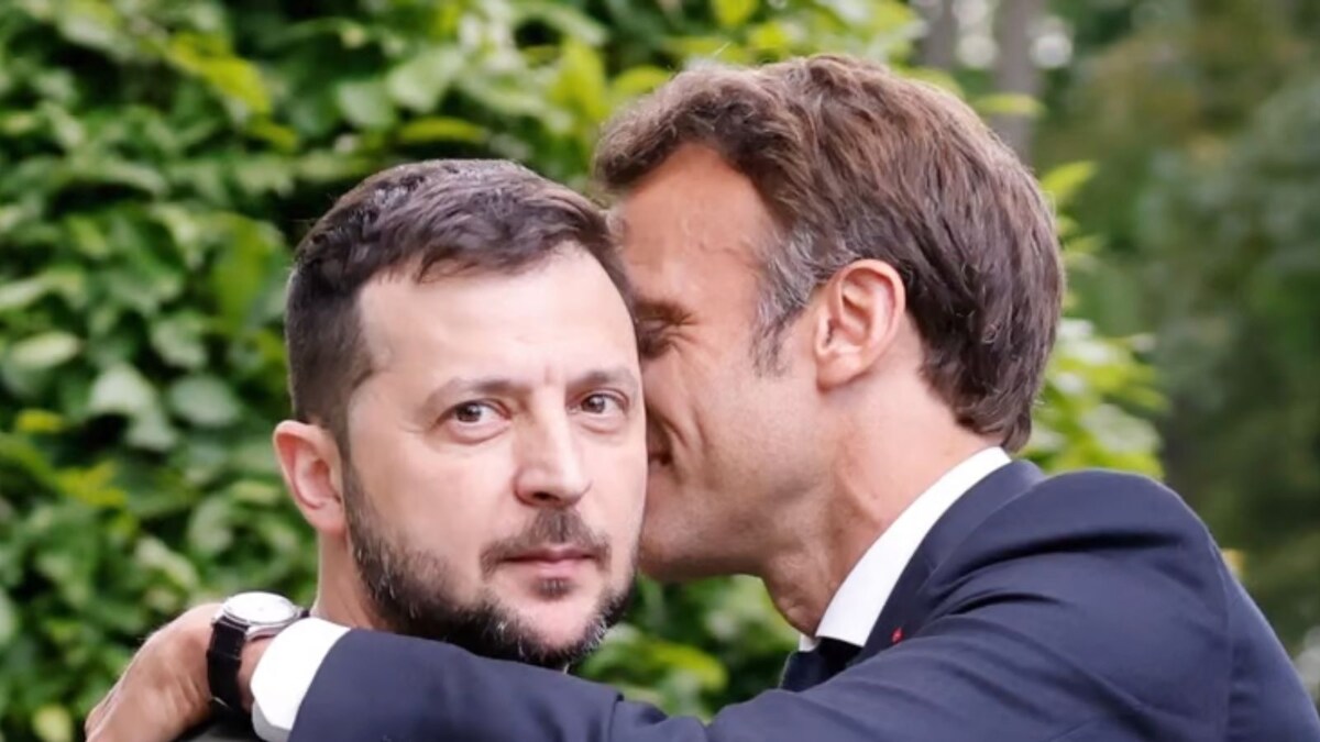 French President Macron's Awkward Moment with Zelensky Becomes Internet ...