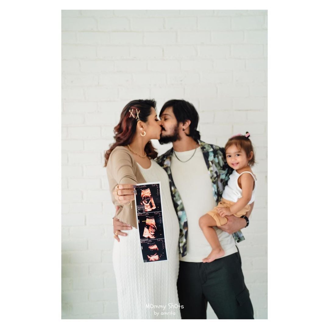 Happy Birthday Nakkhul: Adorable Family Moments of the Tamil Actor - News18