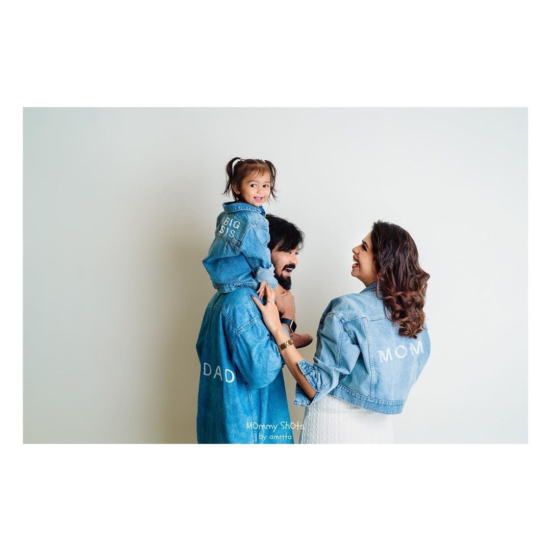 Happy Birthday Nakkhul: Adorable Family Moments of the Tamil Actor - News18