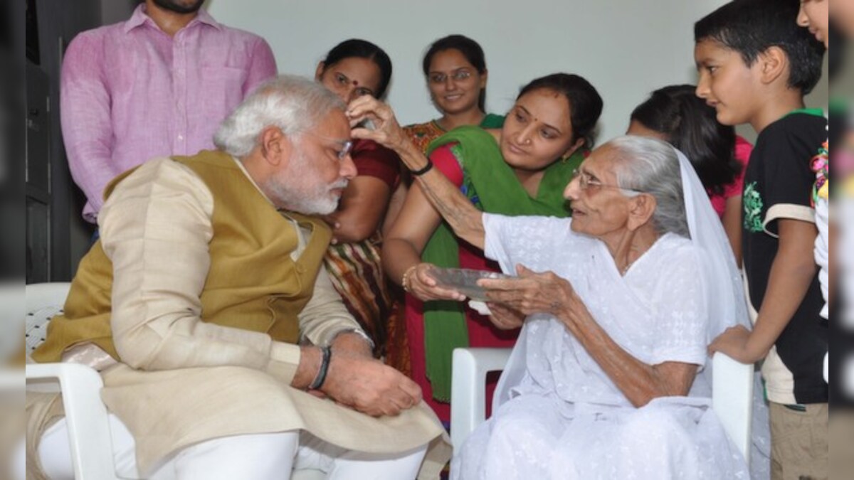 PM Modi Meets His Mother During Gujarat Visit - News18