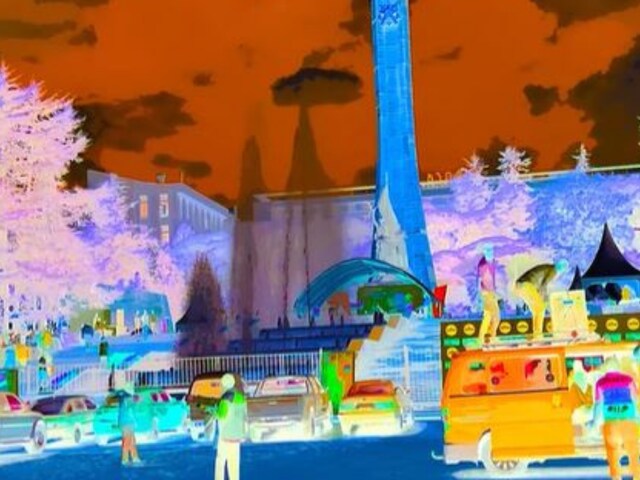 This Mindboggling Optical Illusion Turns You Colour-blind For a Few ...