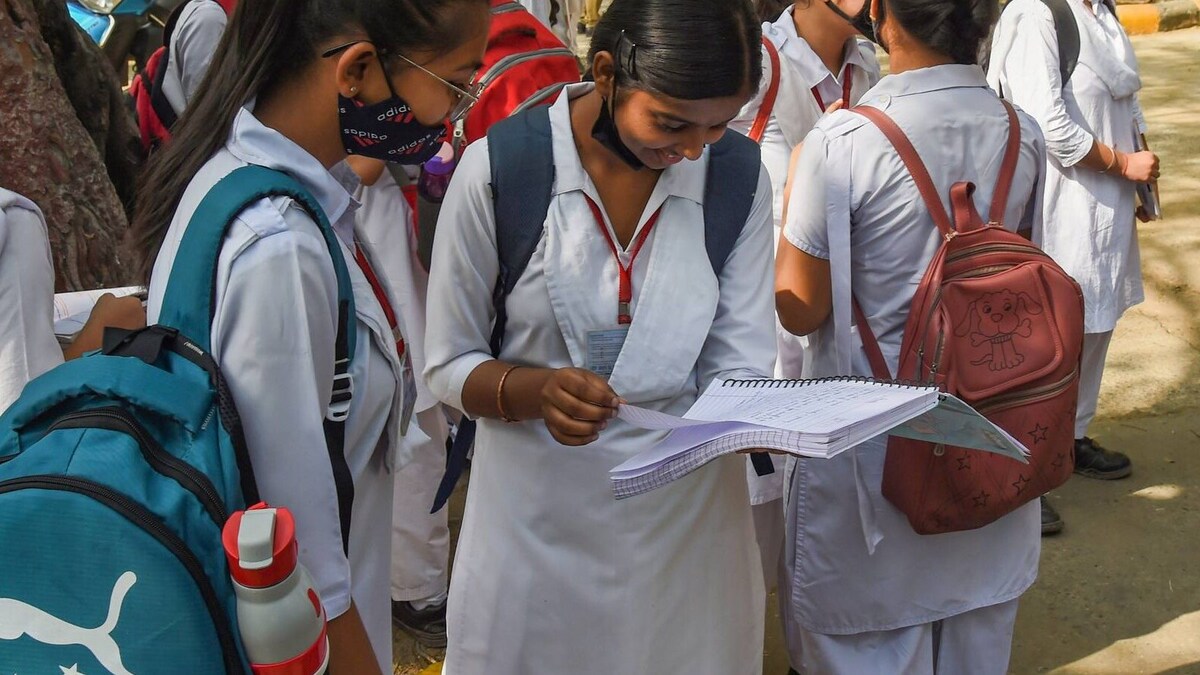 What is Pakistan's Paper Shortage & How is it Impacting Academic Year ...