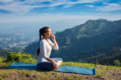 10 Benefits of Anulom Vilom Pranayama That May Help You in Daily Life ...