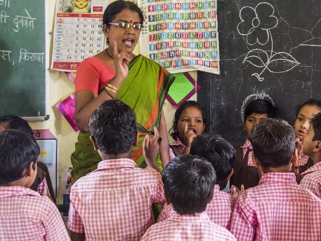 Five 'Teachers' Held With Fake Appointment Letters in UP - News18