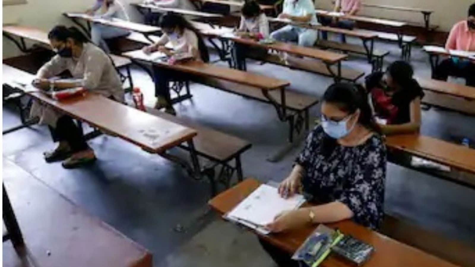 50-year-old BMC Sanitation Worker Clears Maharashtra SSC Exam ...