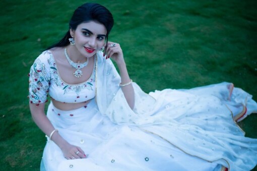 Jabardasth Fame Varsha to Take Part in Bigg Boss Telugu 6? What We Know ...