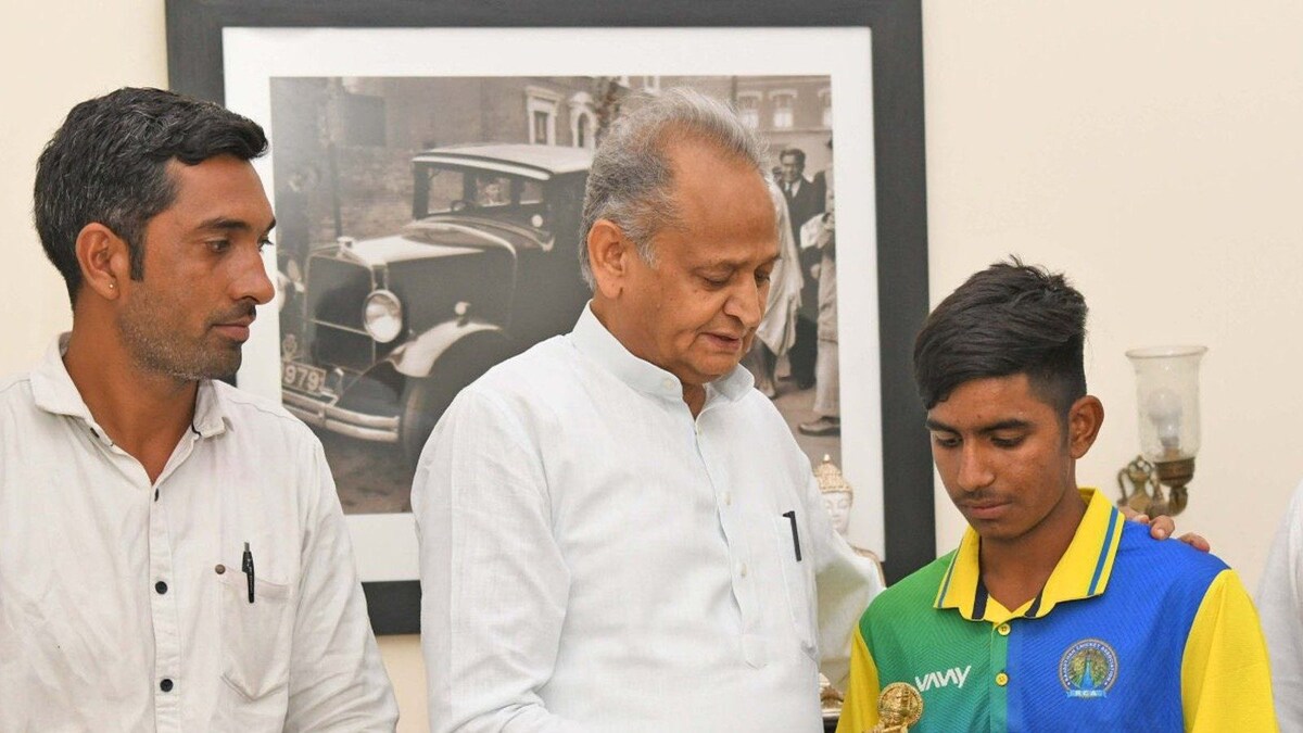 Boy Praised By Rahul Gandhi To Be Trained in Cricket Academy: Rajasthan ...