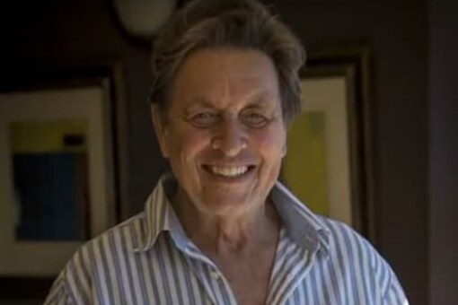 'Earth is to Reproduce': Elon Musk’s Dad Has Secret Second Child With ...