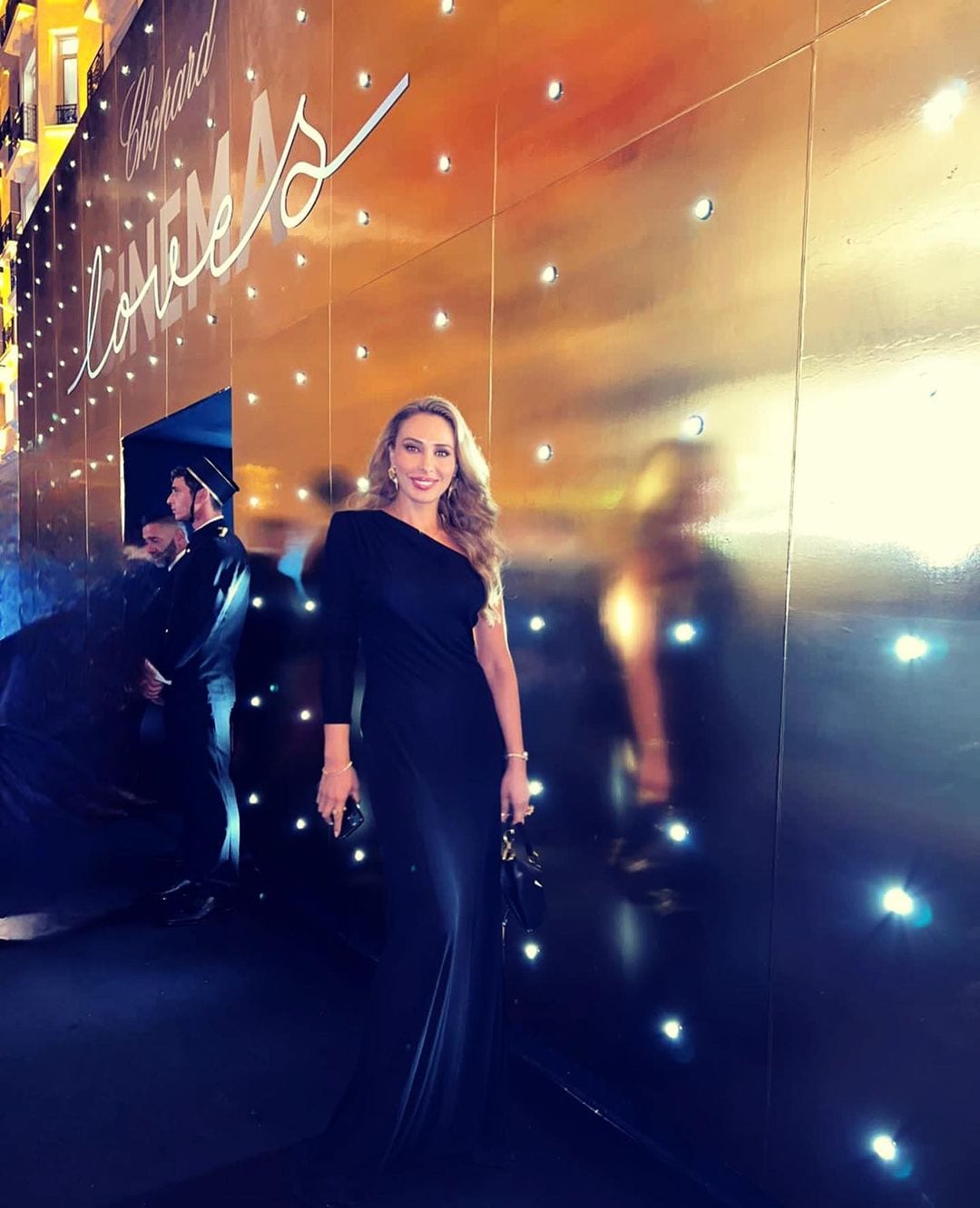 Happy Birthday Iulia Vantur: 10 Times the Romanian Beauty Won Our ...