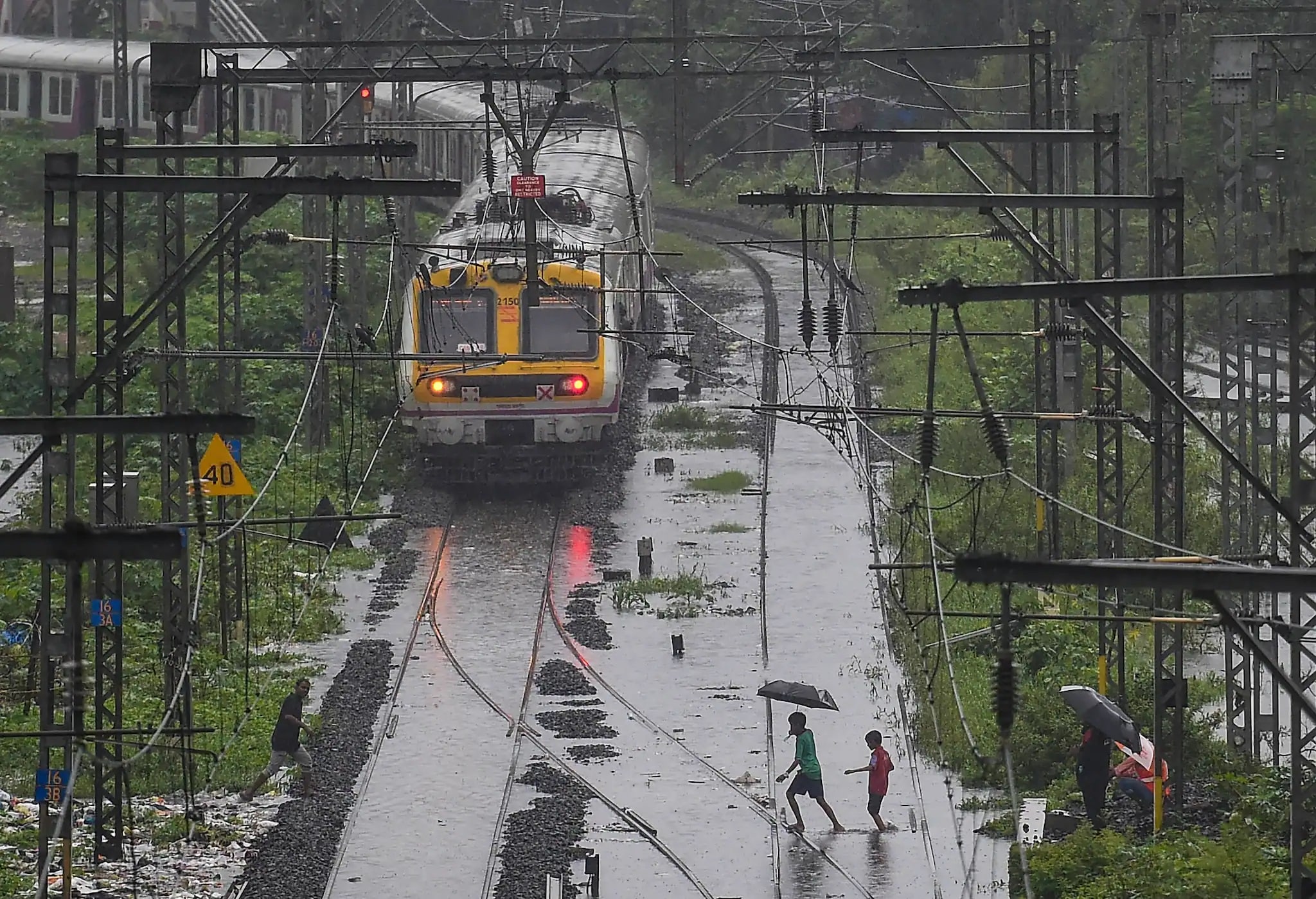 Indian Railways LIVE Update: Mumbai Local Trains Running Late Due to ...