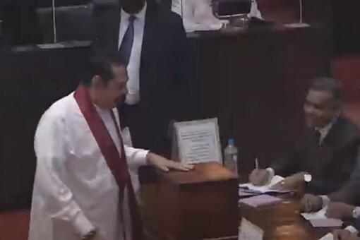 Mahinda Rajapaksa, Son Namal Rajapaksa Cast Their Ballots in Sri Lanka ...
