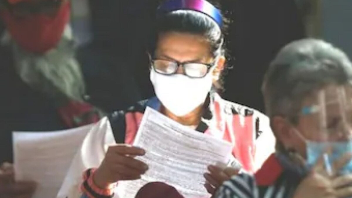 CBI Files Charge Sheet in APPSC Question Paper Leak Case - News18