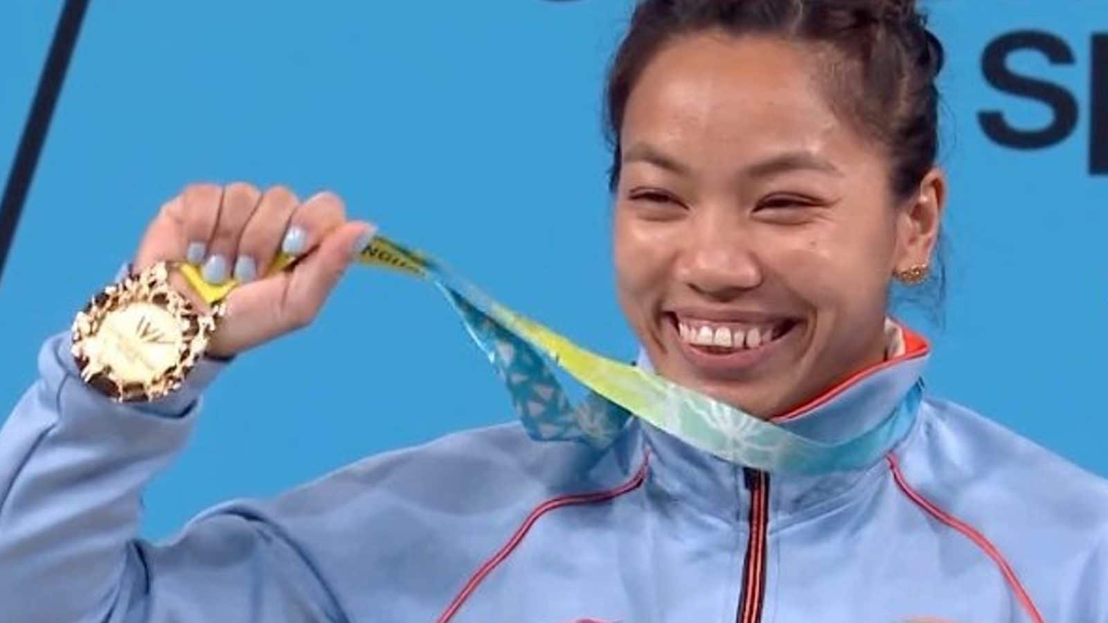 CWG 2022: India Expresses Admiration for Mirabai Chanu After ...