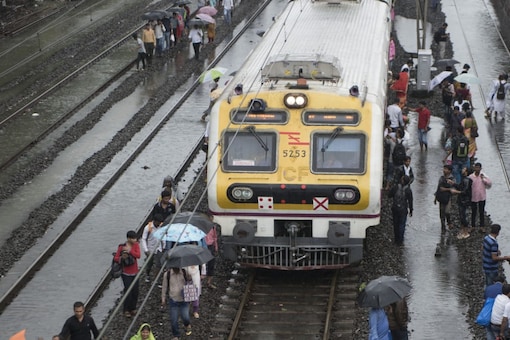 Indian Railways LIVE Update: Mumbai Local Trains Running Late Due to ...