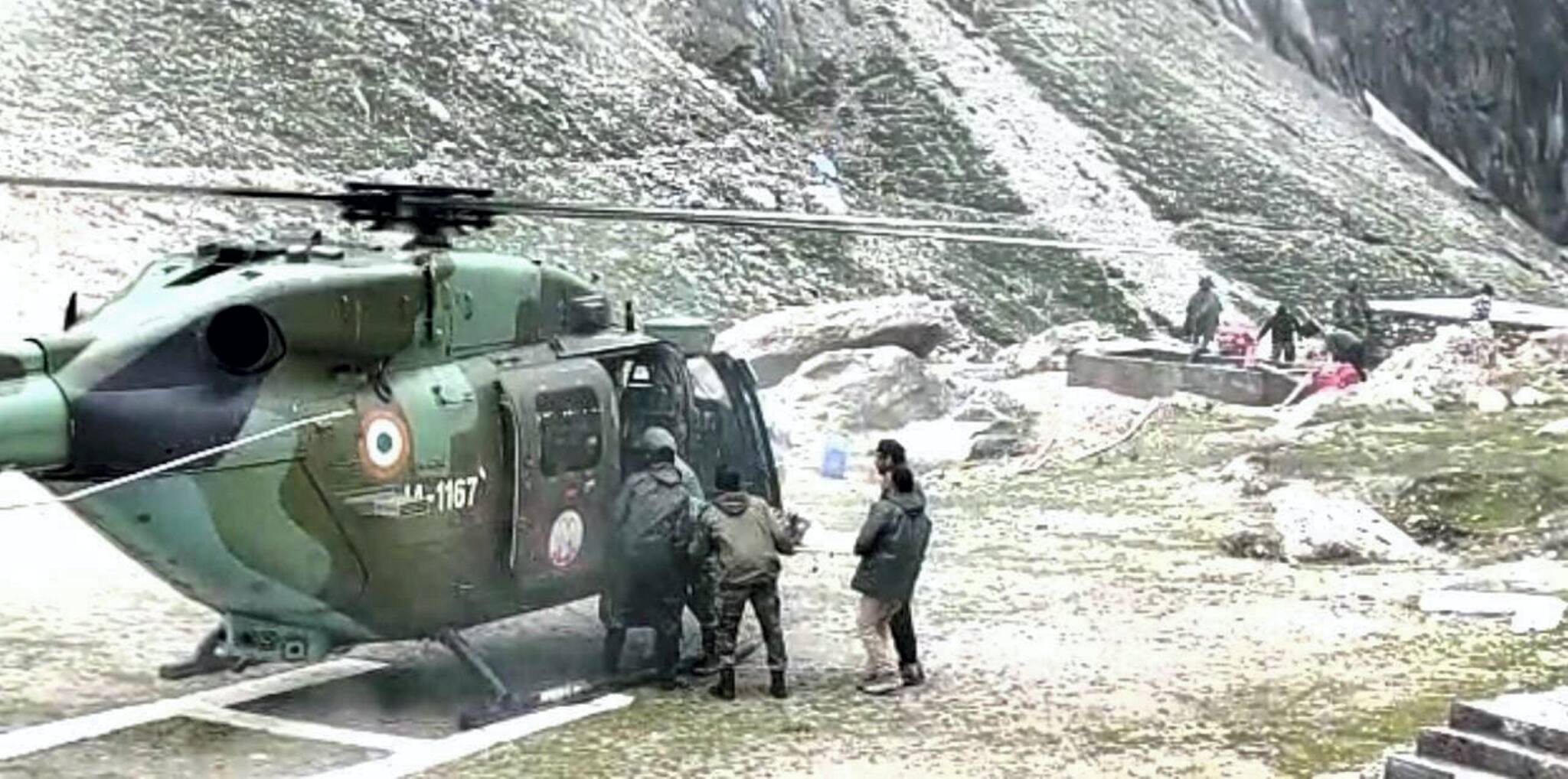 Amarnath Tragedy: Army Starts Air Evacuation, Rescue Operation in Full ...