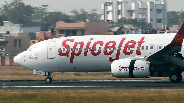 SpiceJet Pilots Express Apprehension on Revised Salary Structure ...