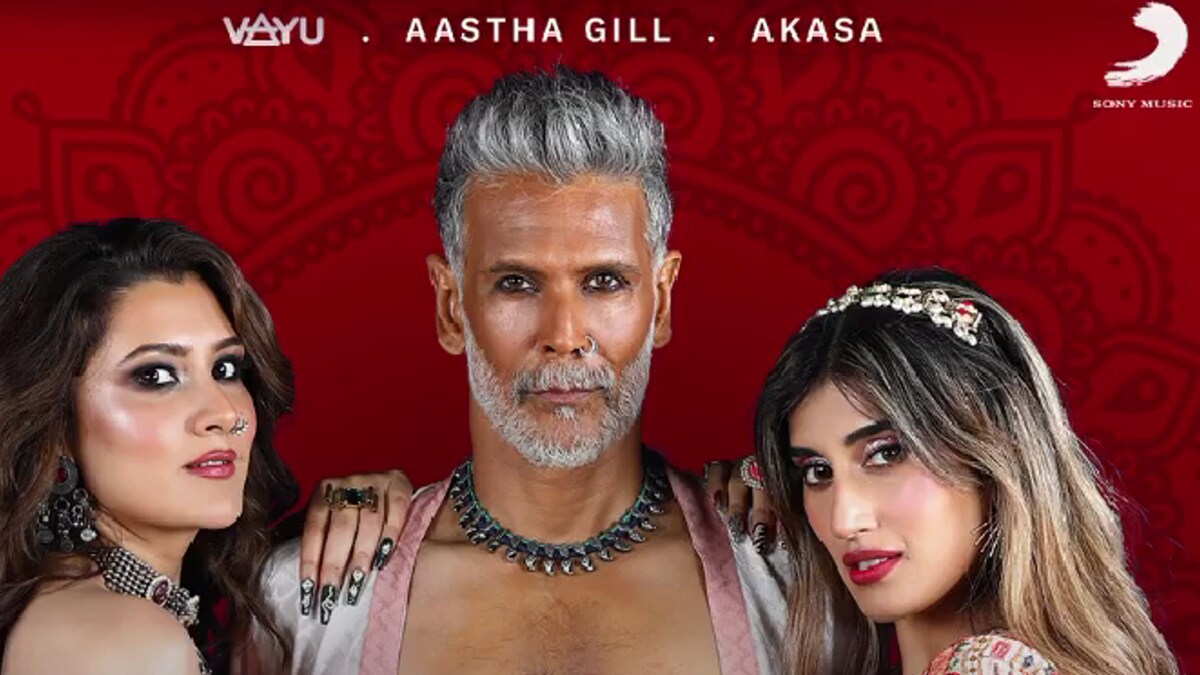 Singer Akasa on Her Days in Mika Singh's All-Male Band: 'I Grew Up ...
