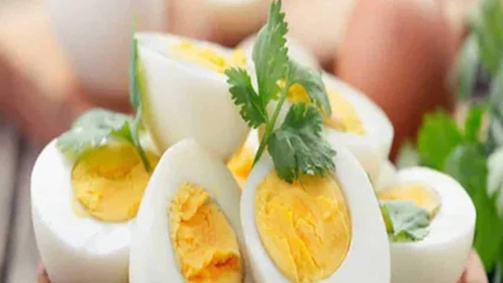 All You Need To Know About Egg Yolk And Its Impact On Heart Health ...