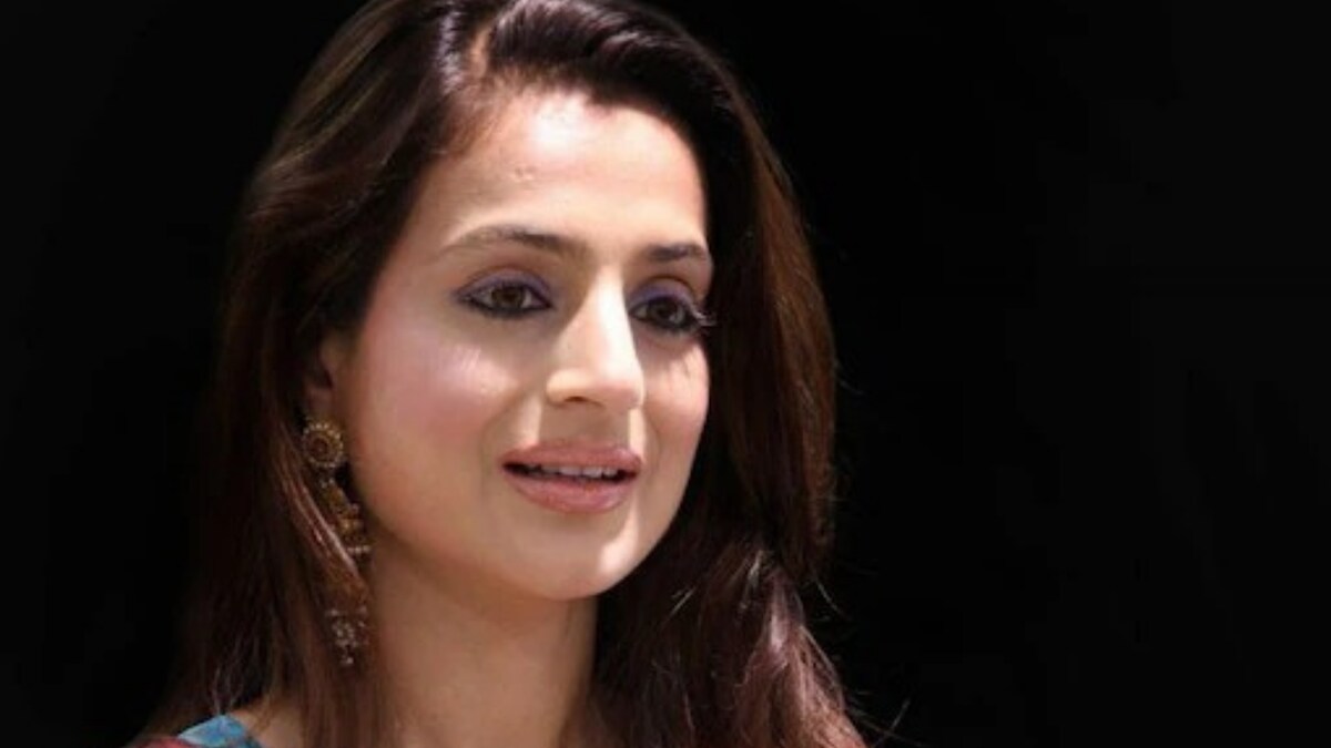 Moradabad Court Issues Warrant Against Amisha Patel in 2017 Cheating ...