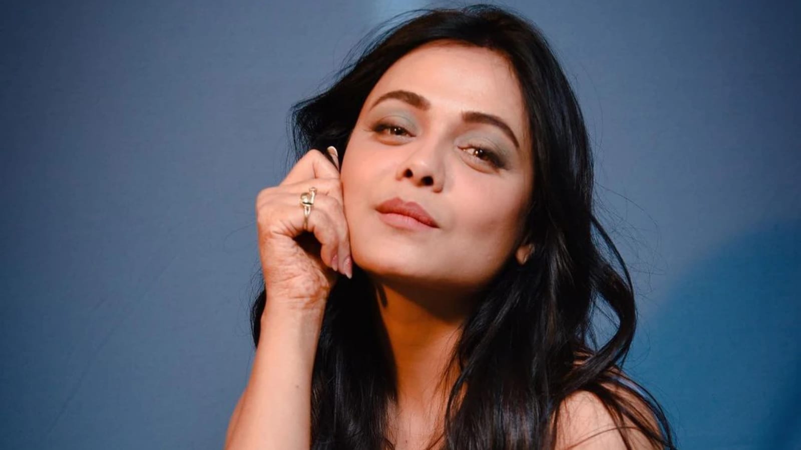 In Beige Satin Dress, Marathi Actress Prarthana Behere Looks The ...