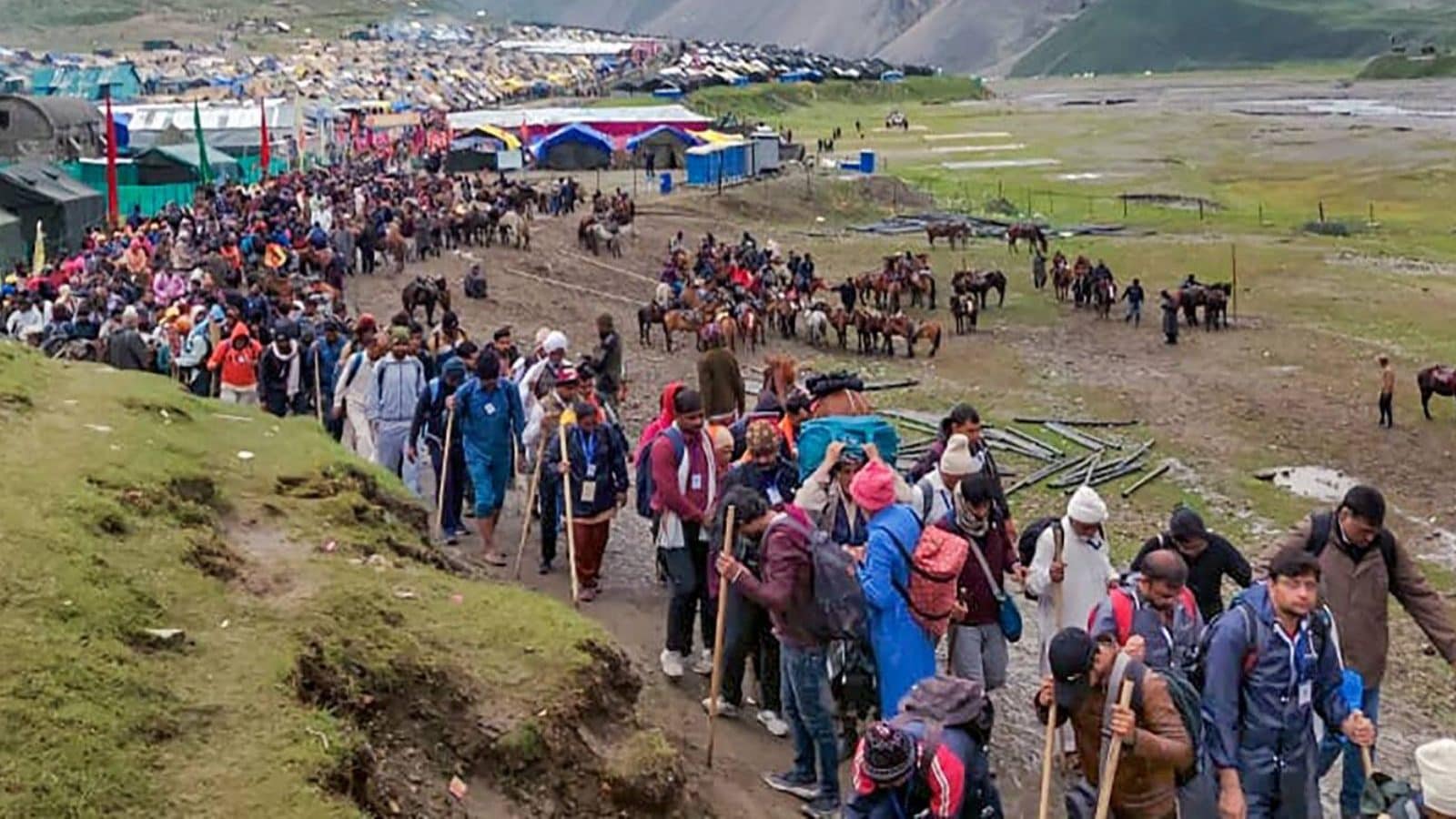 Over 2.19 Lakh Devotees Perform Amarnath Yatra in 21 Days Post Tragedy ...