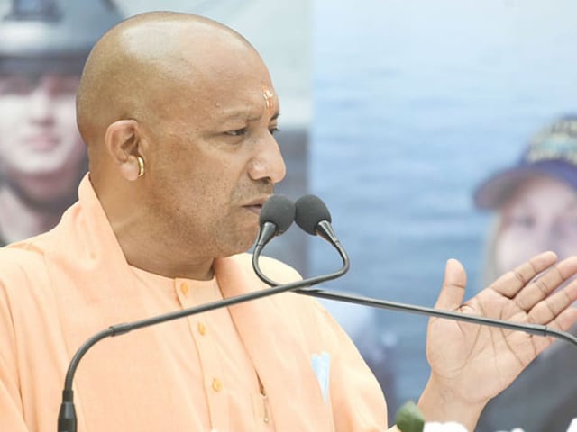 UP CM Yogi's OSD for Gorakhnath Office Camp Killed in Accident - News18