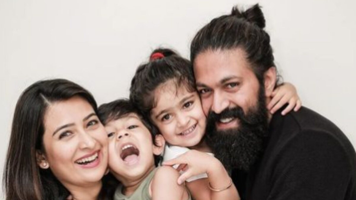 KGF Star Yash’s Wife Radhika Pandit Shares Adorable Picture with Their ...