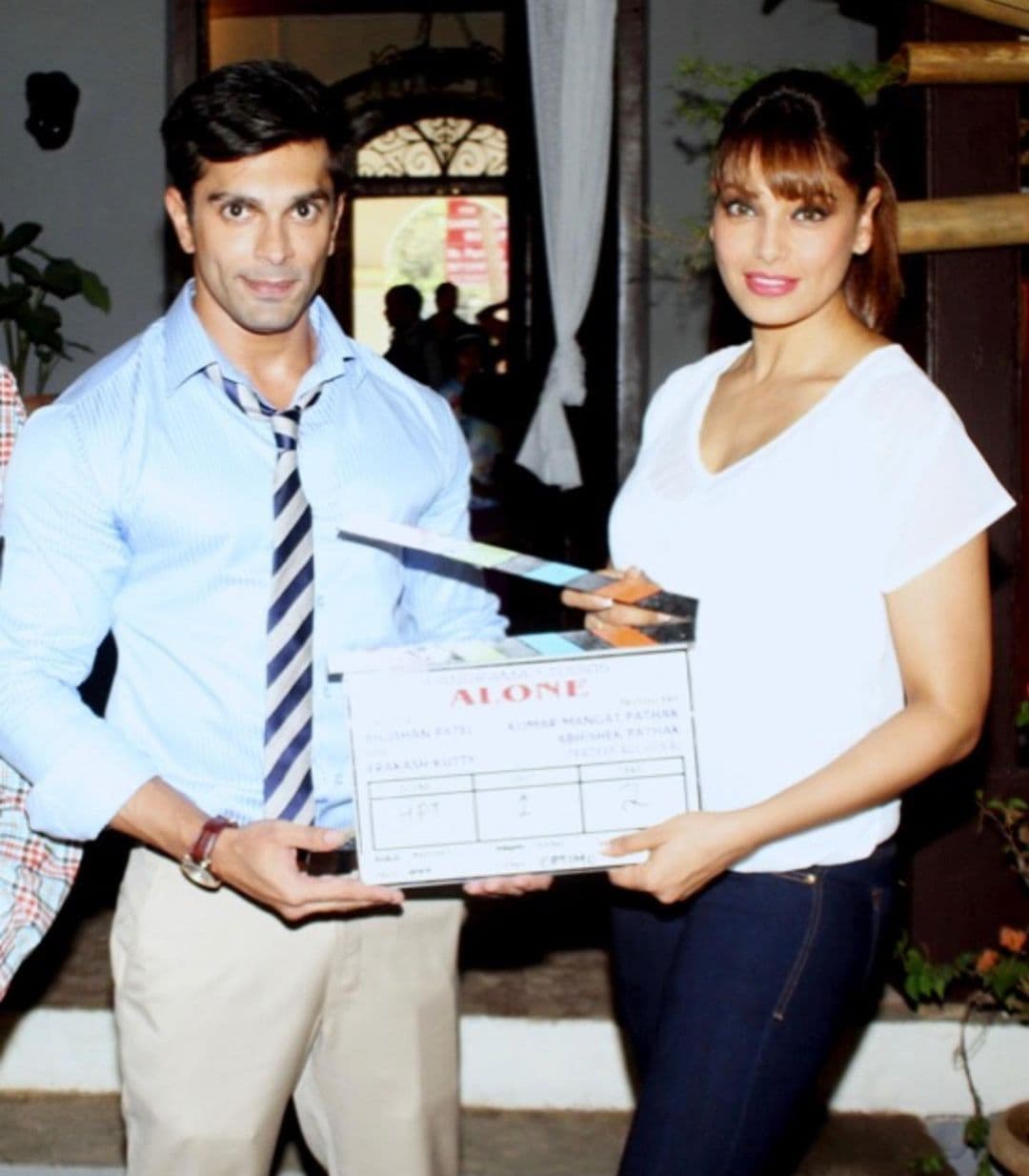 Bipasha Basu And Karan Singh Grover Twin In Black For Their Pregnancy ...