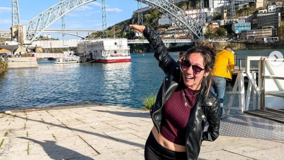 'Just Live Your Life': Canadian Woman Born With One Arm, Half Legs Will ...