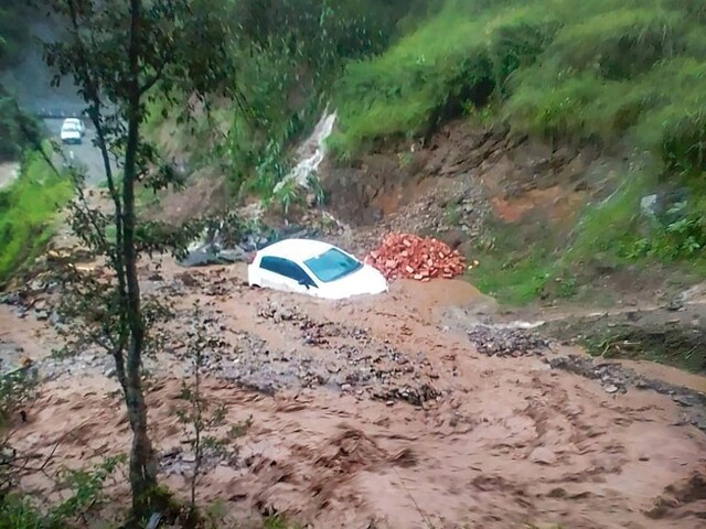 Himachal Pradesh Rains: 22 Killed, 6 Missing in Flash Floods ...