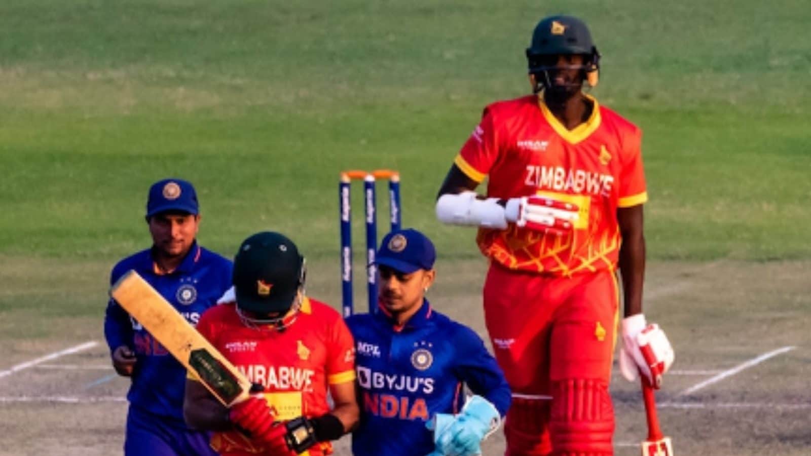 Watch: Indian Players Laud Centurion Sikandar Raza for His Valiant Knock in 3rd ODI