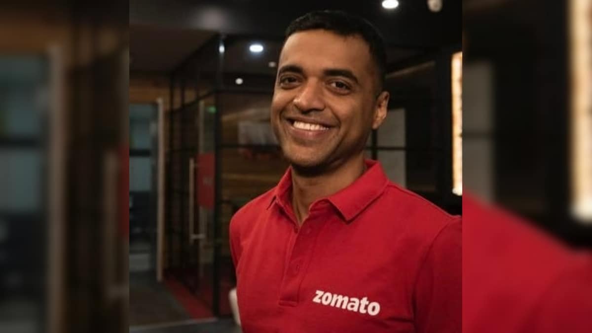 Deepinder Goyal Turns Delivery Boy As Zomato Clocks Record Numbers on ...