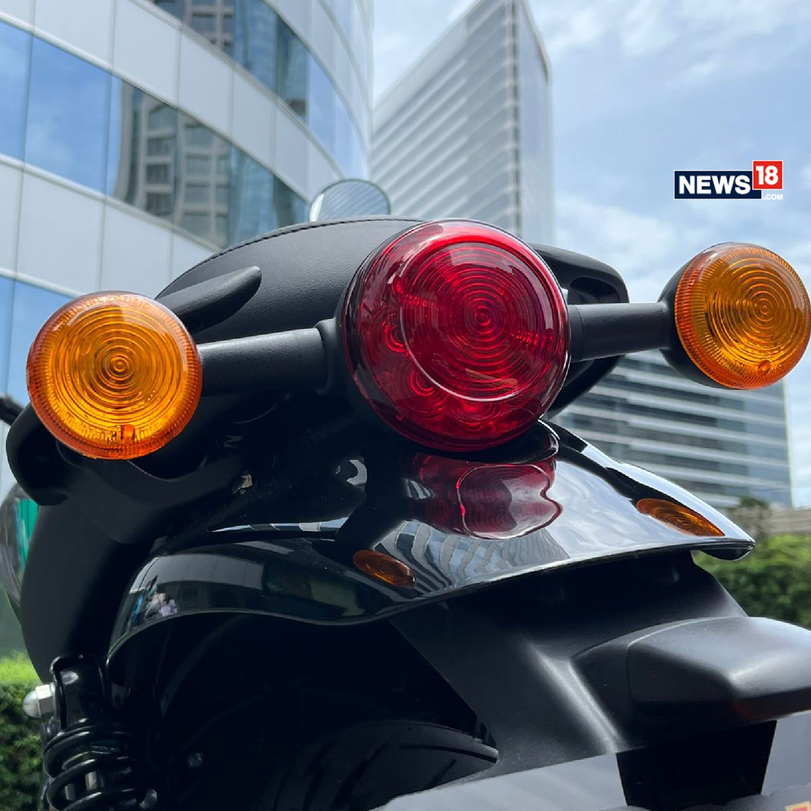 Royal Enfield Hunter 350 In Pics: Check Out It's Looks, Features and ...