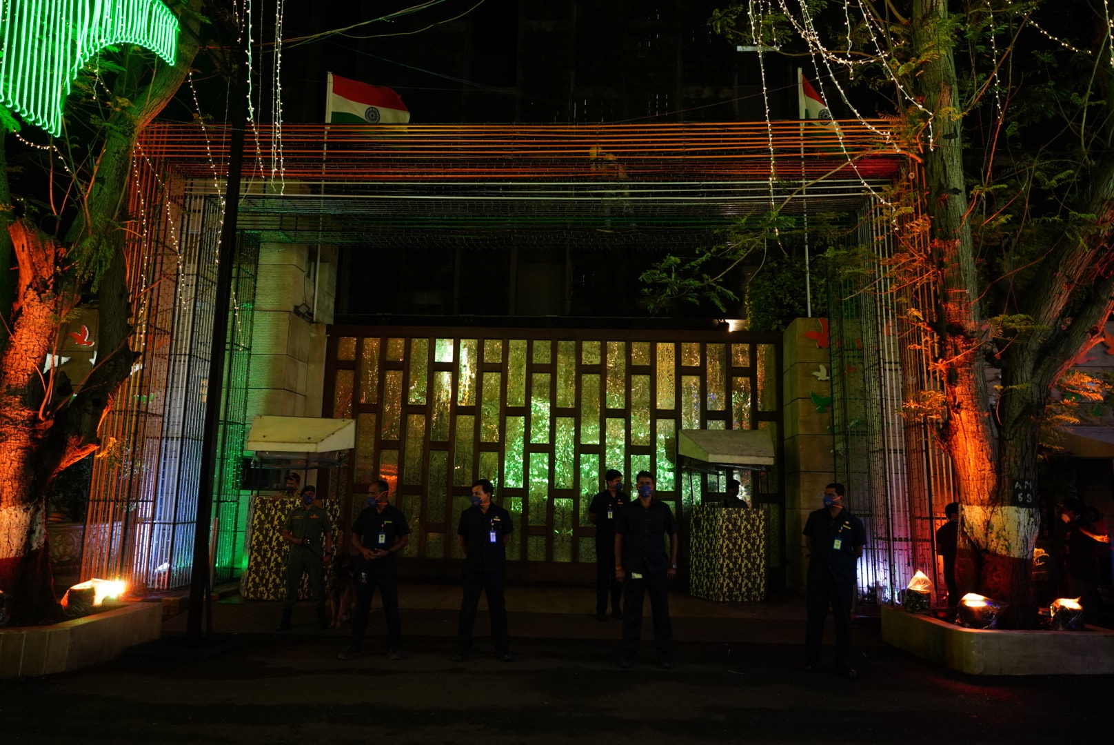 Har Ghar Tiranga: Shah Rukh Khan, Salman Khan, Kartik Aaryan, Anil ...